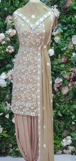 Best Asian Suits for women in UK | Fabeha Outlet – FABEHA OUTLET